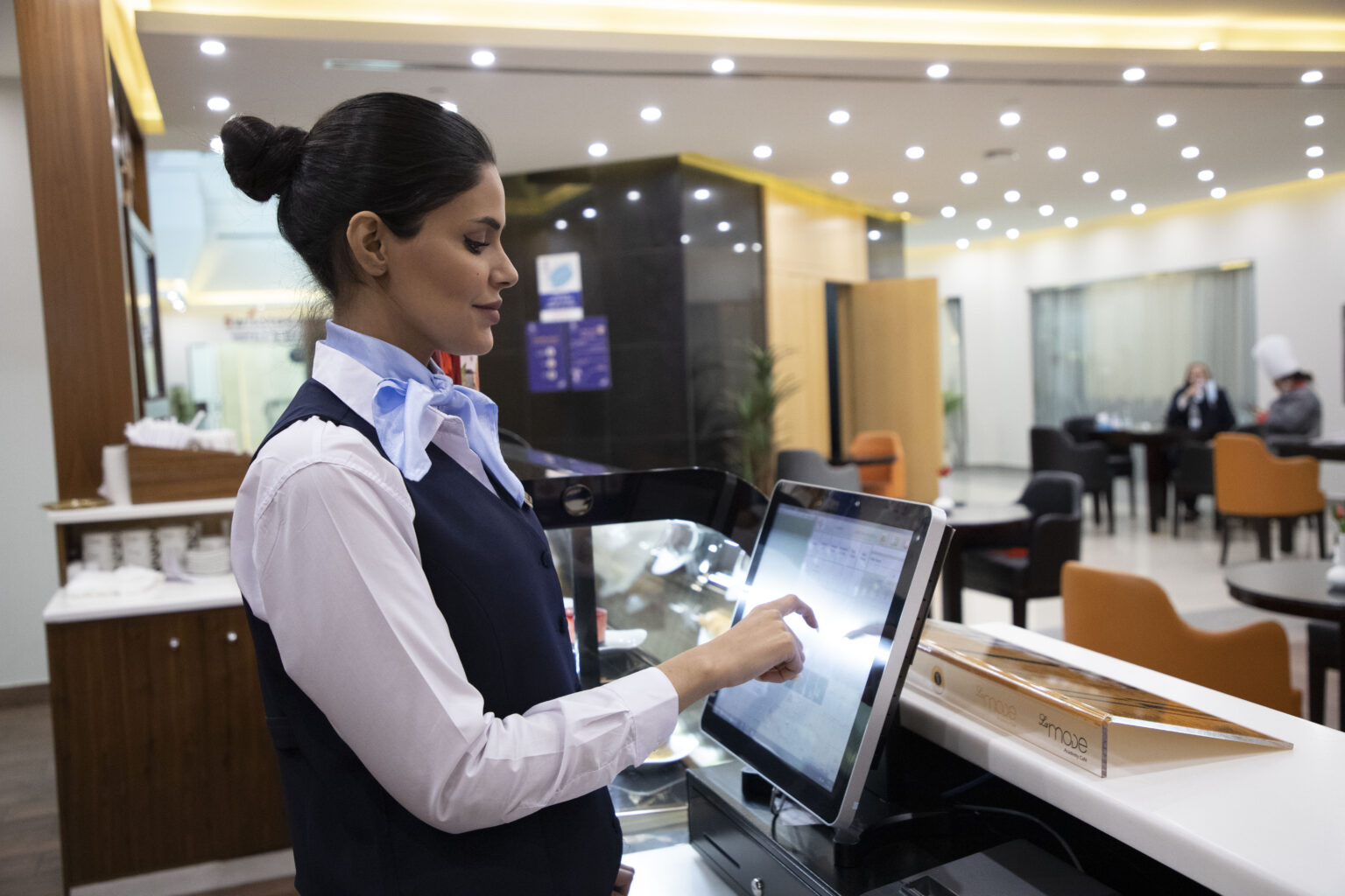 Cashier & Retail Certificate | 4 Months - HTMI